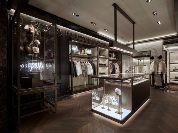 Moncler Unveils New Flagship Store on New Bond Street – Urban Syndicate